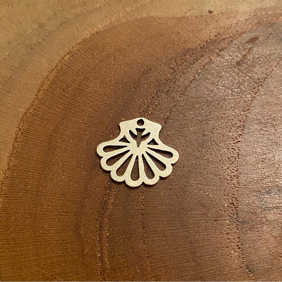 James Avery | Jewelry | Retired James Avery Baptismal Shell Charm ...